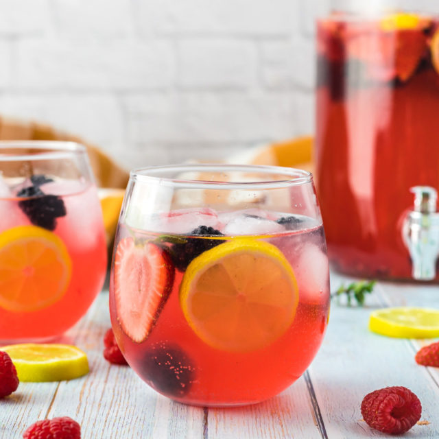 Sparkling Berry Lemonade | Girl Gone Gourmet