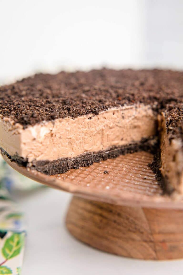 No-Bake Mocha Cheesecake (Frozen Cheesecake) - Girl Gone Gourmet