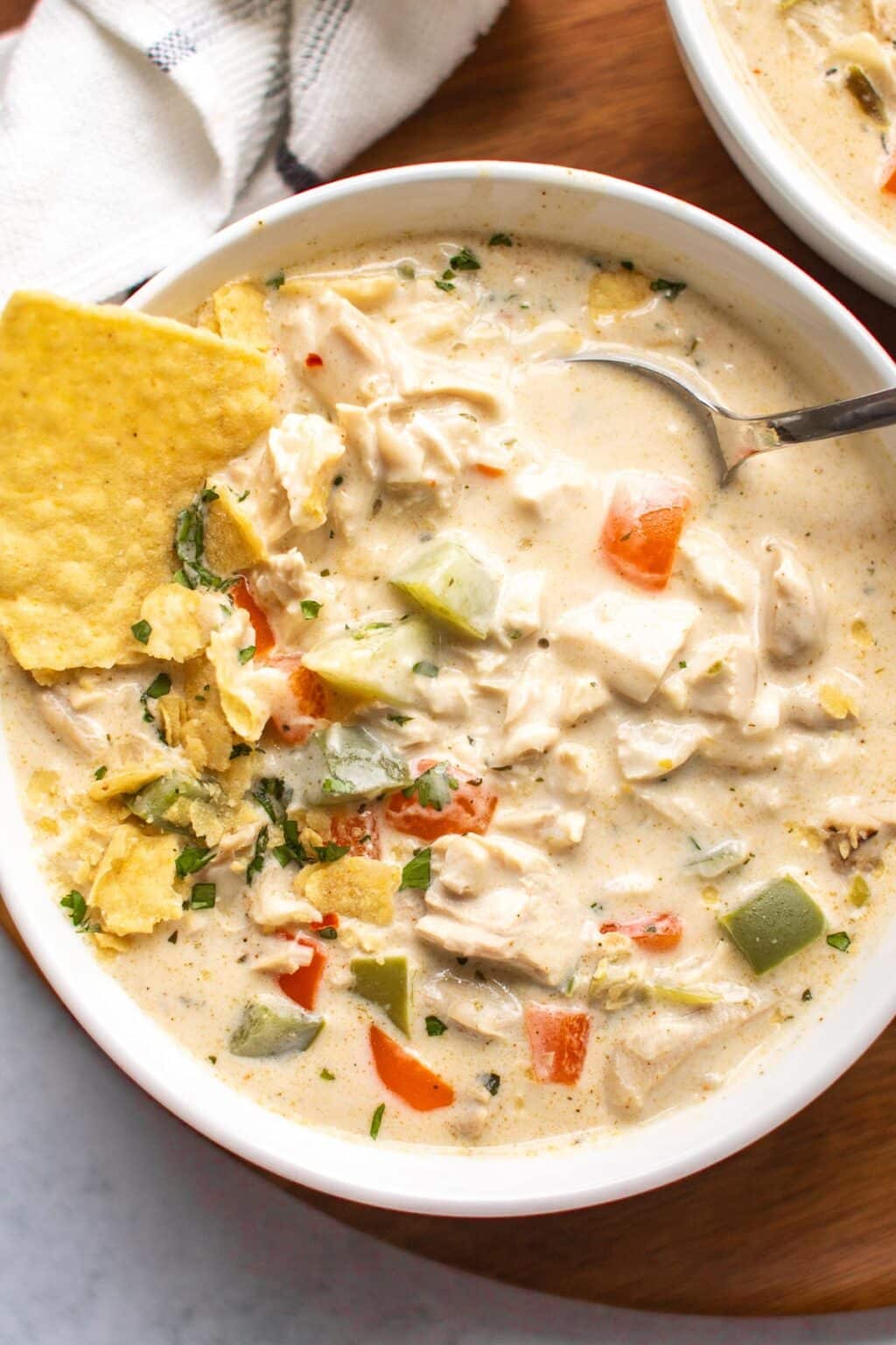 Easy Christmas Chicken Chili (Creamy, One-Pot Holiday Dinner) - Girl ...